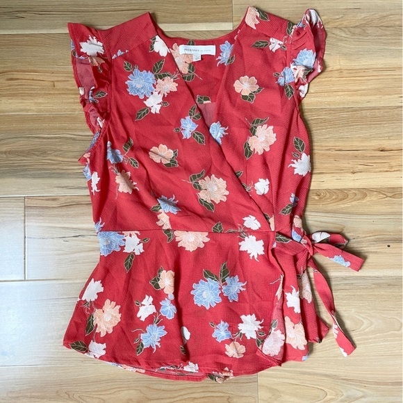 Monteau | Tops | Monteau Floral Blouse | Poshmark